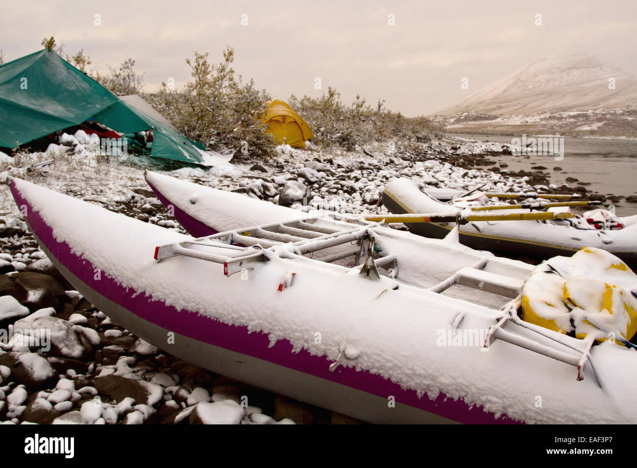 Atigun river hi-res stock photography and images - Alamy