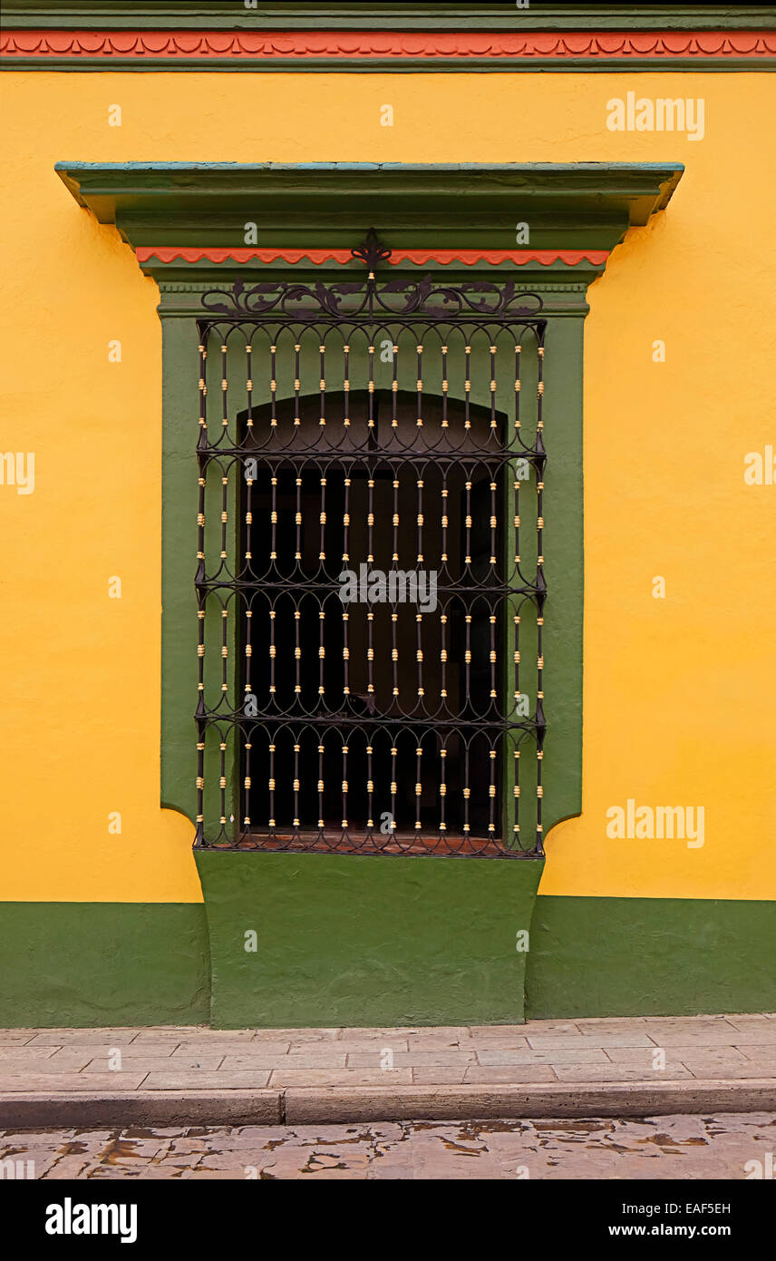 Wrought iron window bars hi-res stock photography and images - Alamy