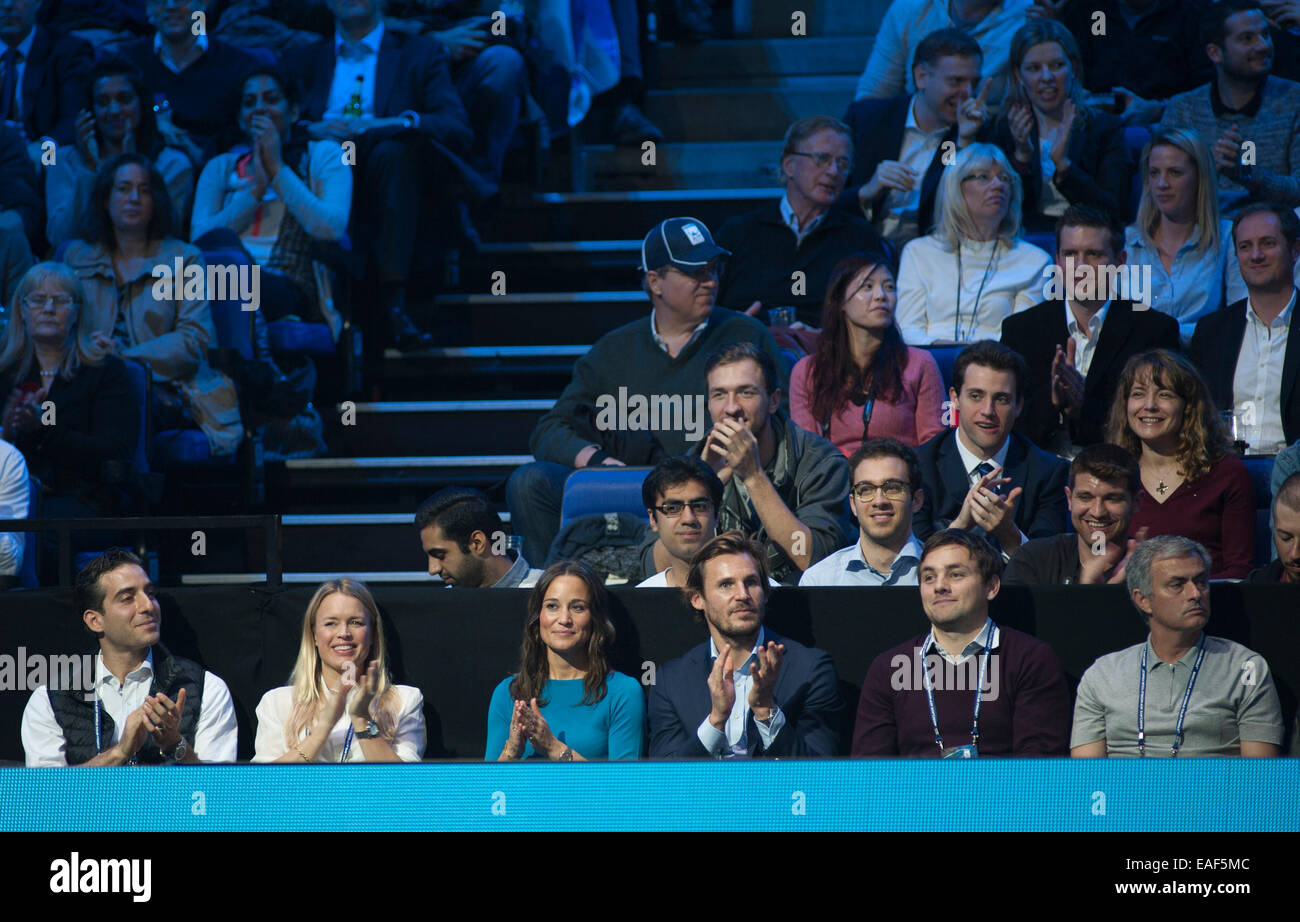 Robin middleton hi-res stock photography and images - Alamy