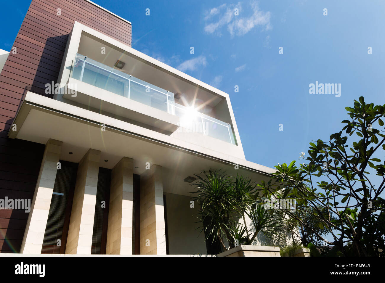 Asian house hi-res stock photography and images - Alamy