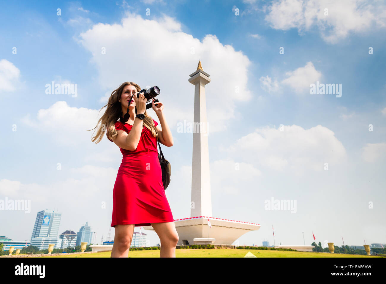 Photographing at monument hi-res stock photography and images - Alamy
