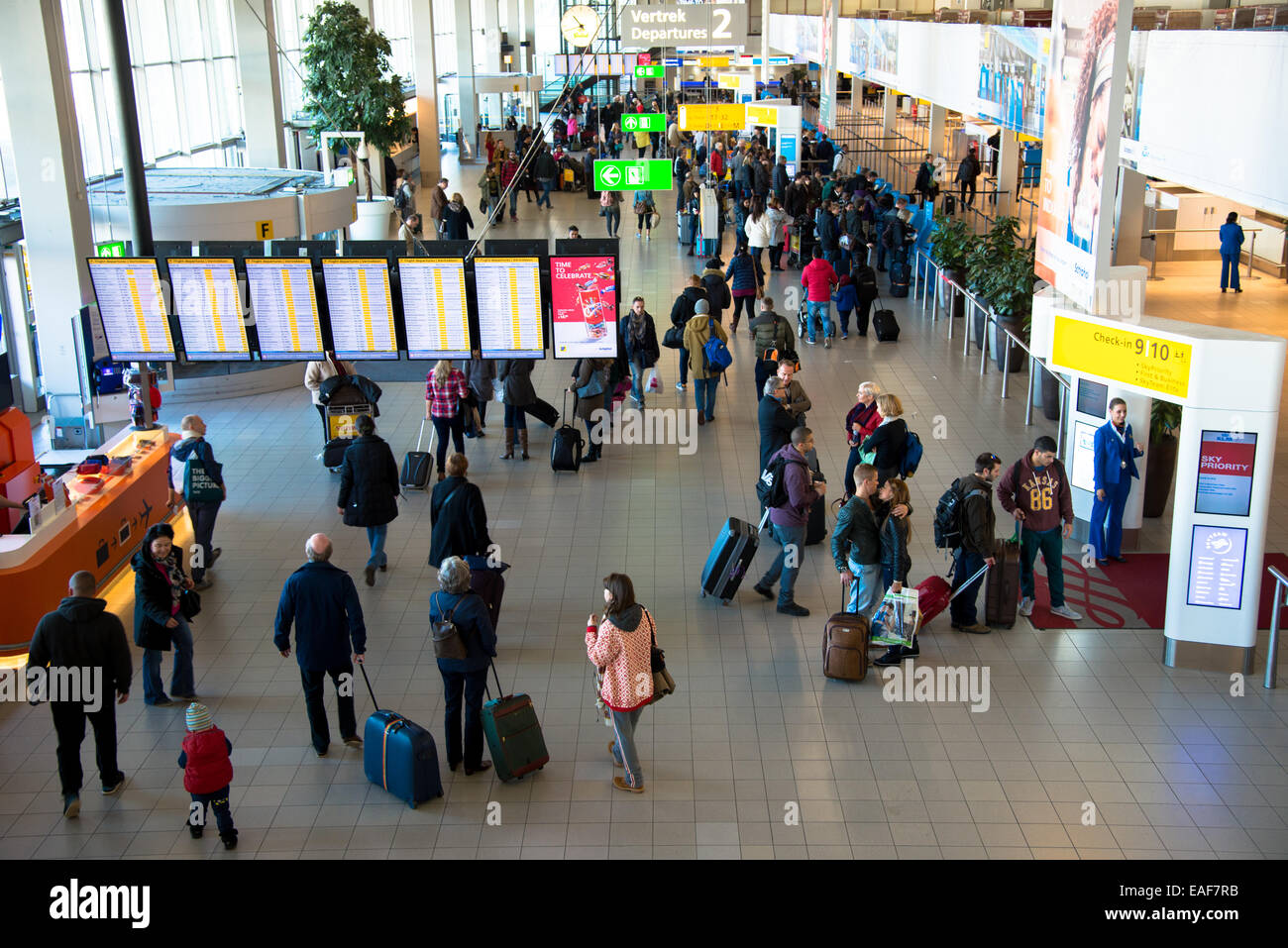Schiphol airport terminal hi-res stock photography and images - Alamy