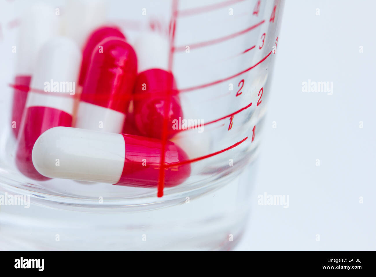 Capsules powdered substance on hi-res stock photography and images - Alamy