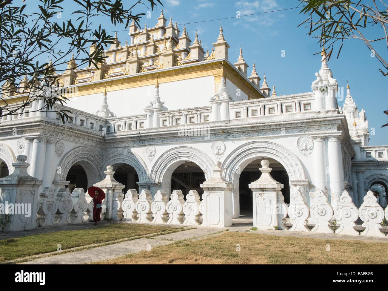 Buddhism burmese column historic hi-res stock photography and images ...