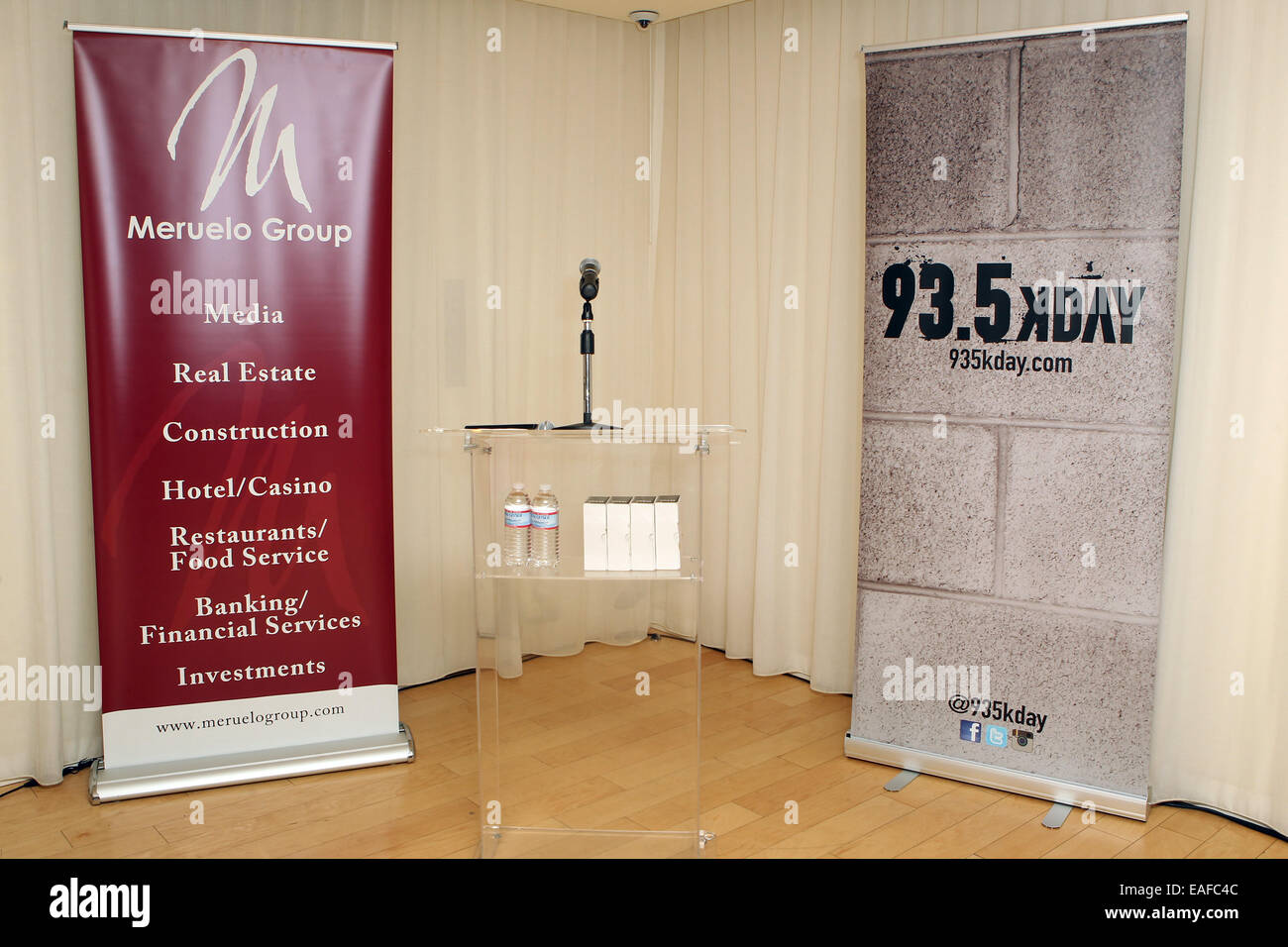 Kday radio station hi-res stock photography and images - Alamy