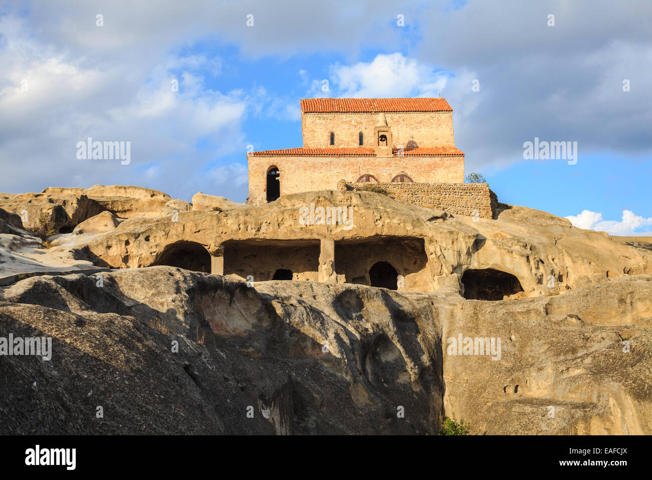 Ancient cave architecture hi-res stock photography and images - Alamy