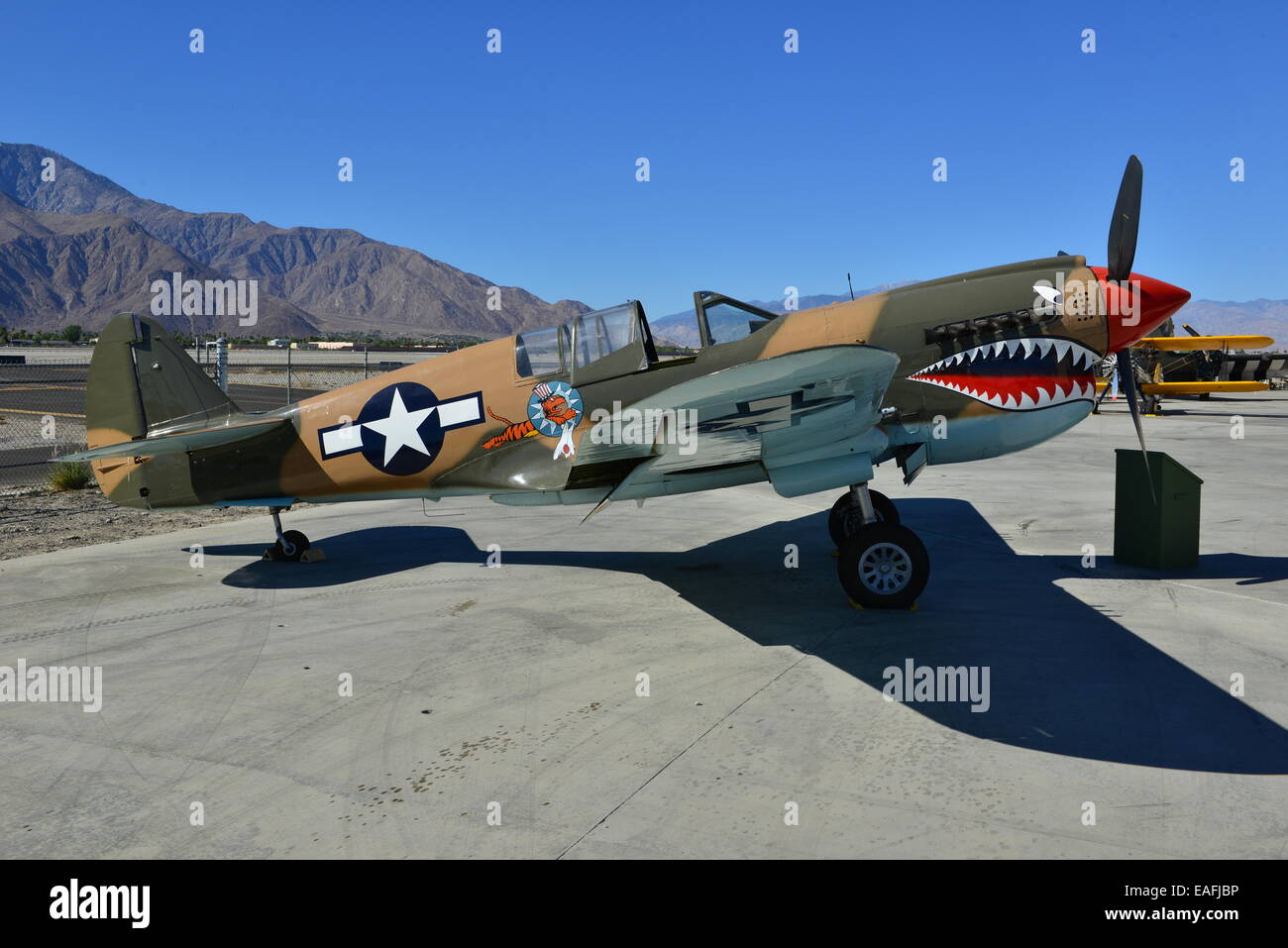 A Curtiss P40 Kittyhawk at Palm Springs Airport Stock Photo - Alamy