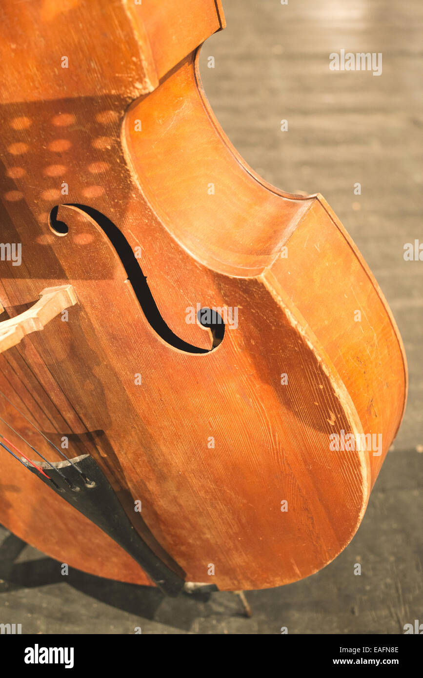Contrabass hi-res stock photography and images - Alamy