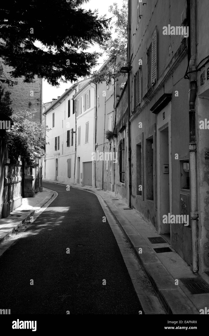 Avignon street in old city, Vaucluse department, Provence-Alpes-Côte d ...