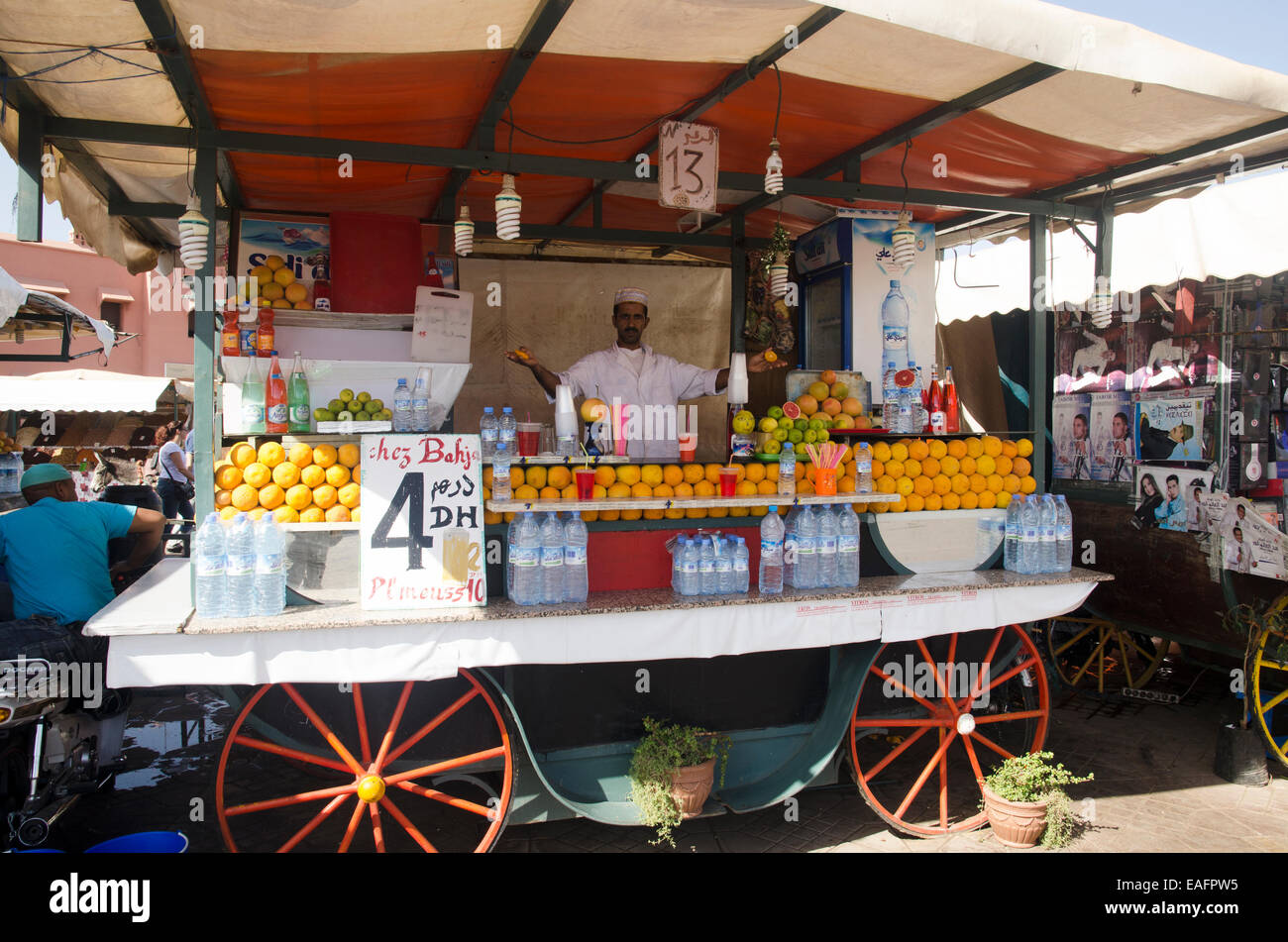 Juice vendor Marrakech Stock Photo - Alamy