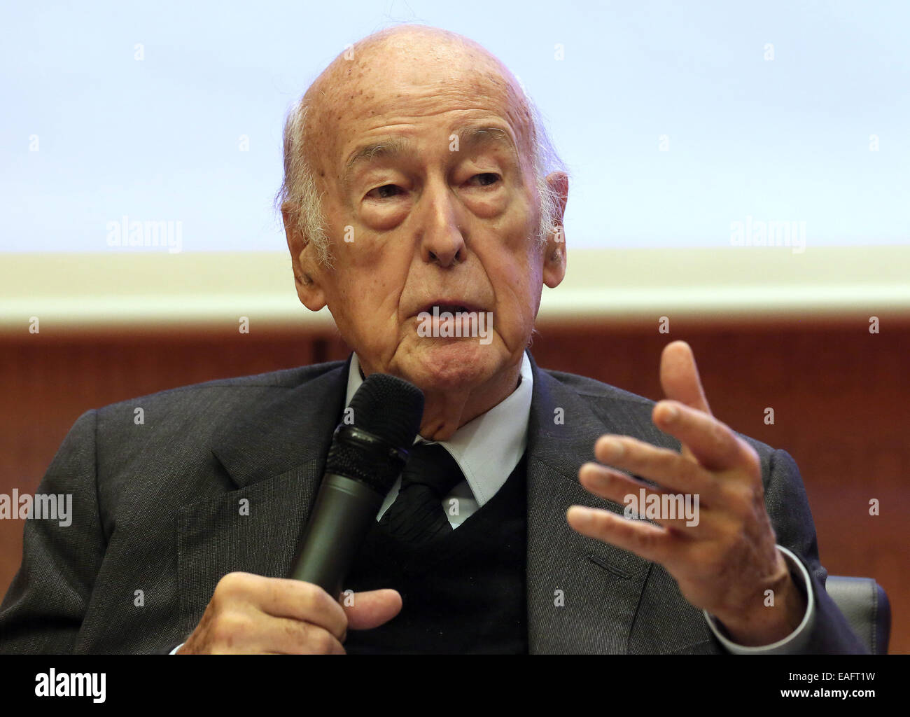Valéry giscard 1974 hi-res stock photography and images - Alamy