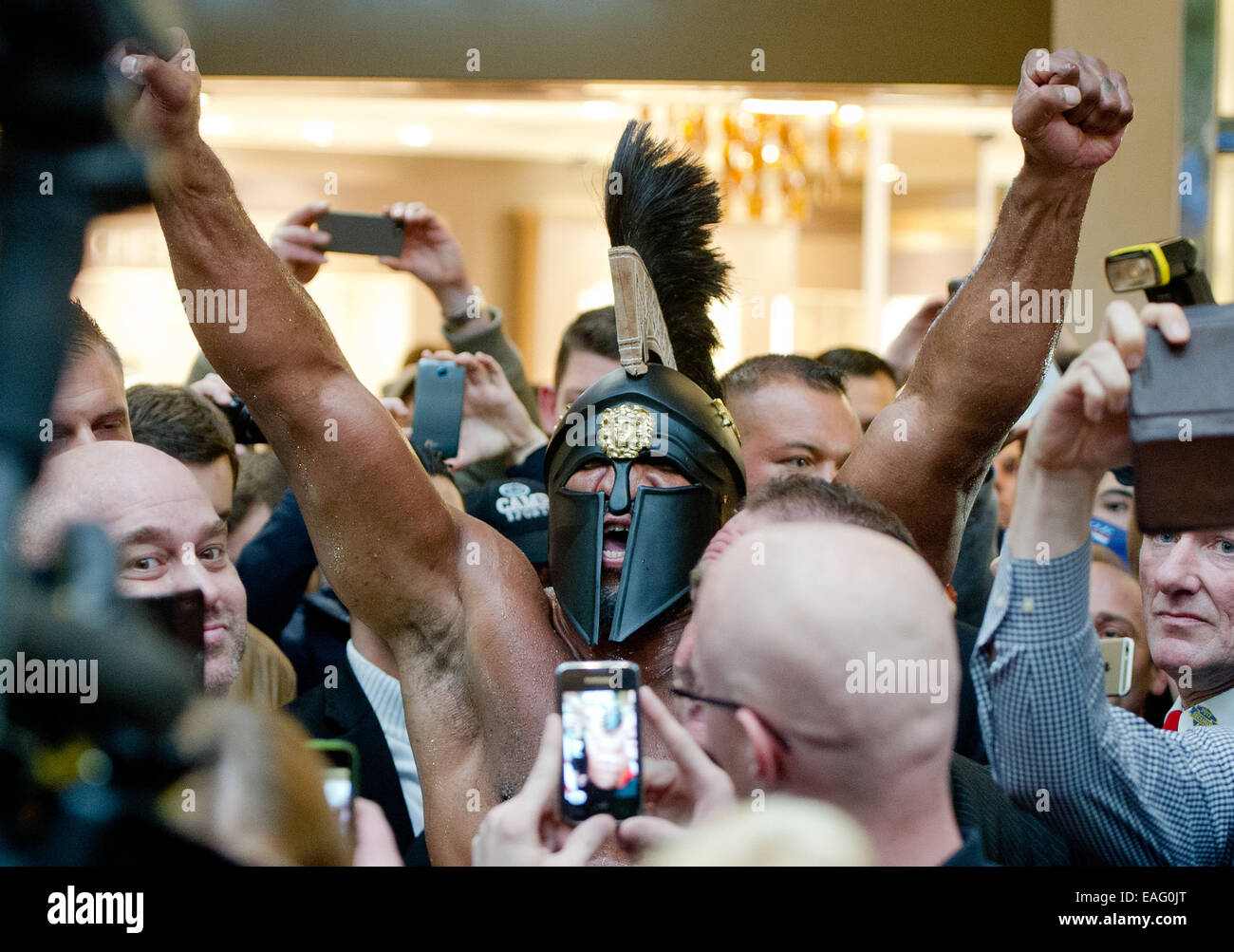 Hamburg, Germany. 14th Nov, 2014. Boxer Shannon Briggs wears a ...