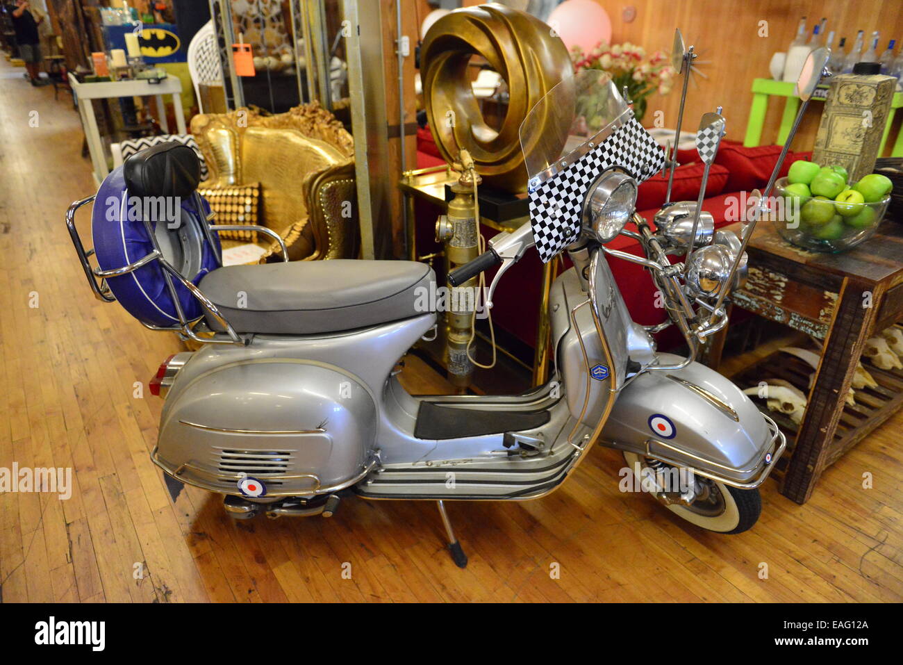 Film props hi-res stock photography and images - Alamy