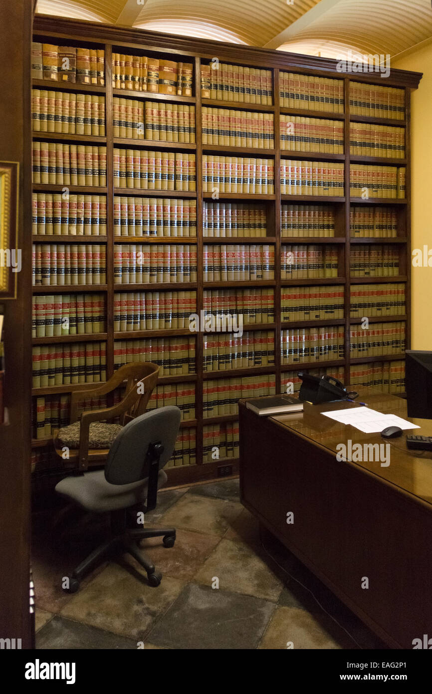 Historic precedent hi-res stock photography and images - Alamy