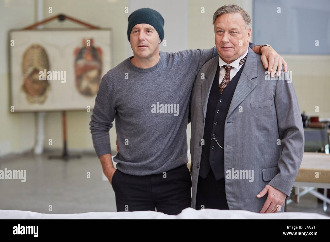 Hamburg, Germany. 14th Nov, 2014. Actor Heino Ferch (L) as Fritz Lang ...