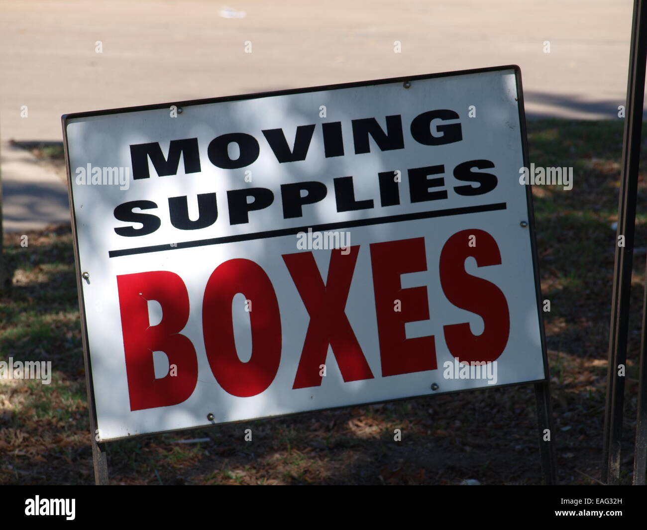 Curb signs hi-res stock photography and images - Alamy