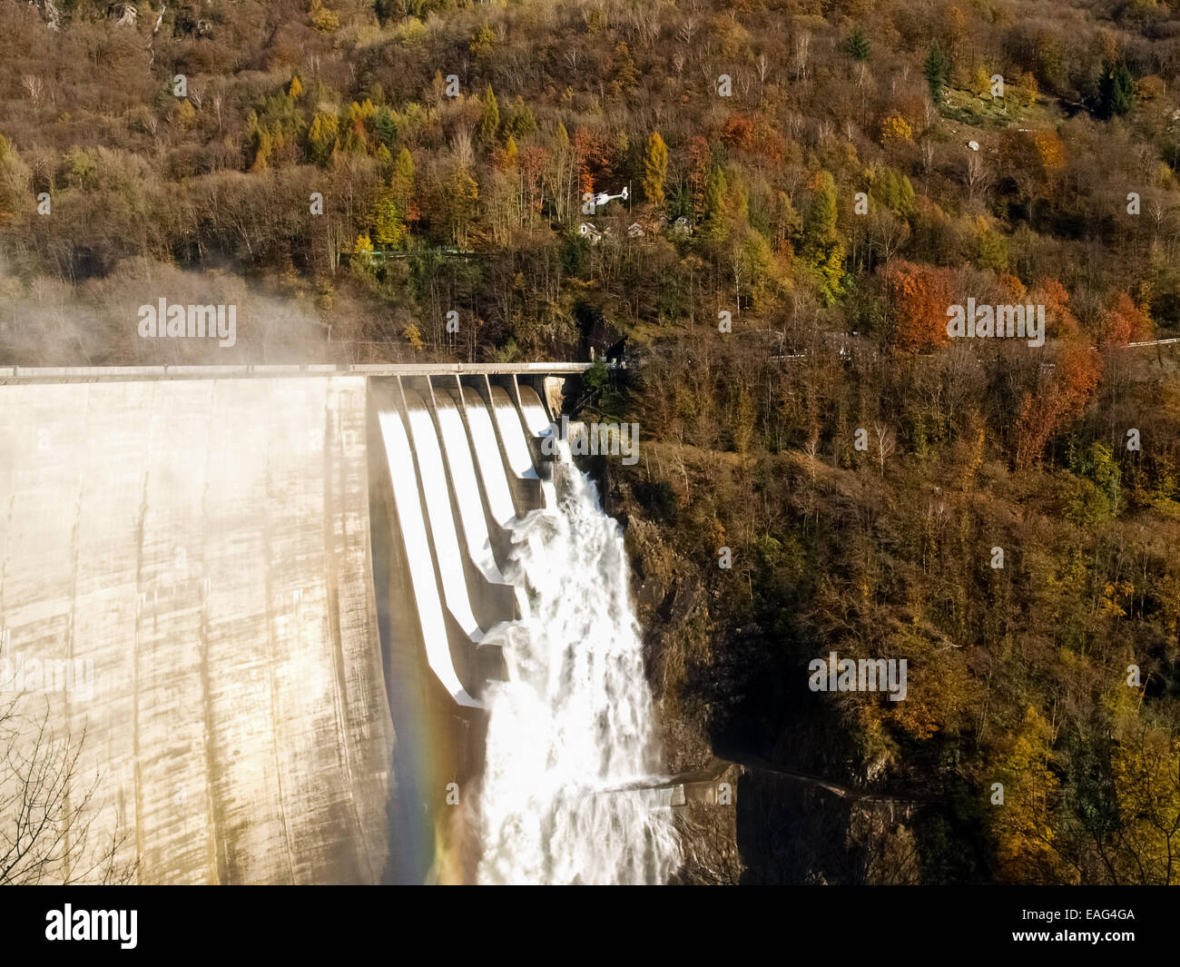 Dam of Contra Verzasca Ticino, Switzerland: spectacular waterfalls from ...