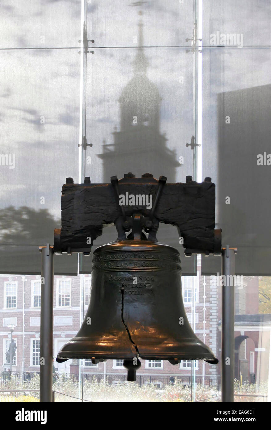 The liberty bell hi-res stock photography and images - Alamy