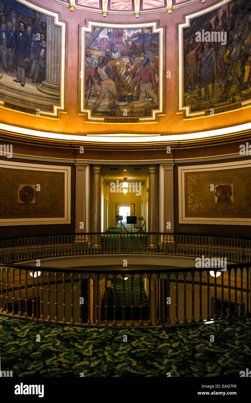Inside us capitol hi-res stock photography and images - Alamy