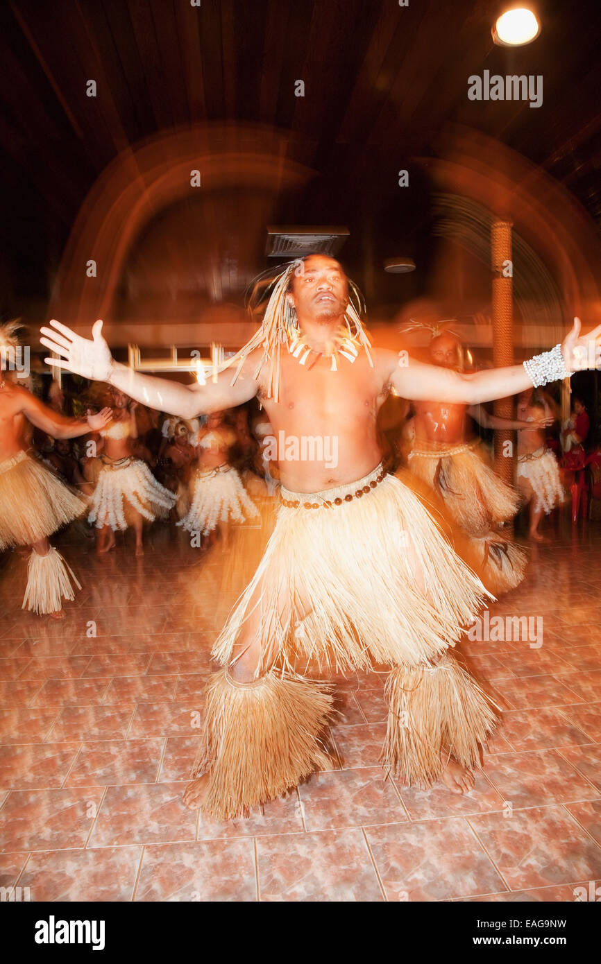 Rapa nui dancers hi-res stock photography and images - Alamy