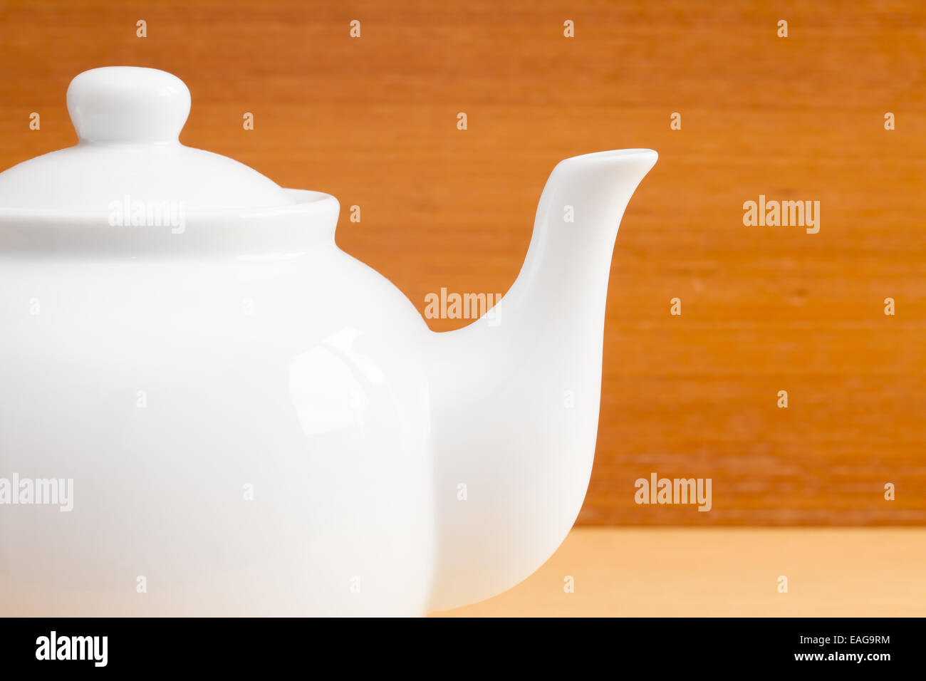 Close up white teapot hi-res stock photography and images - Alamy
