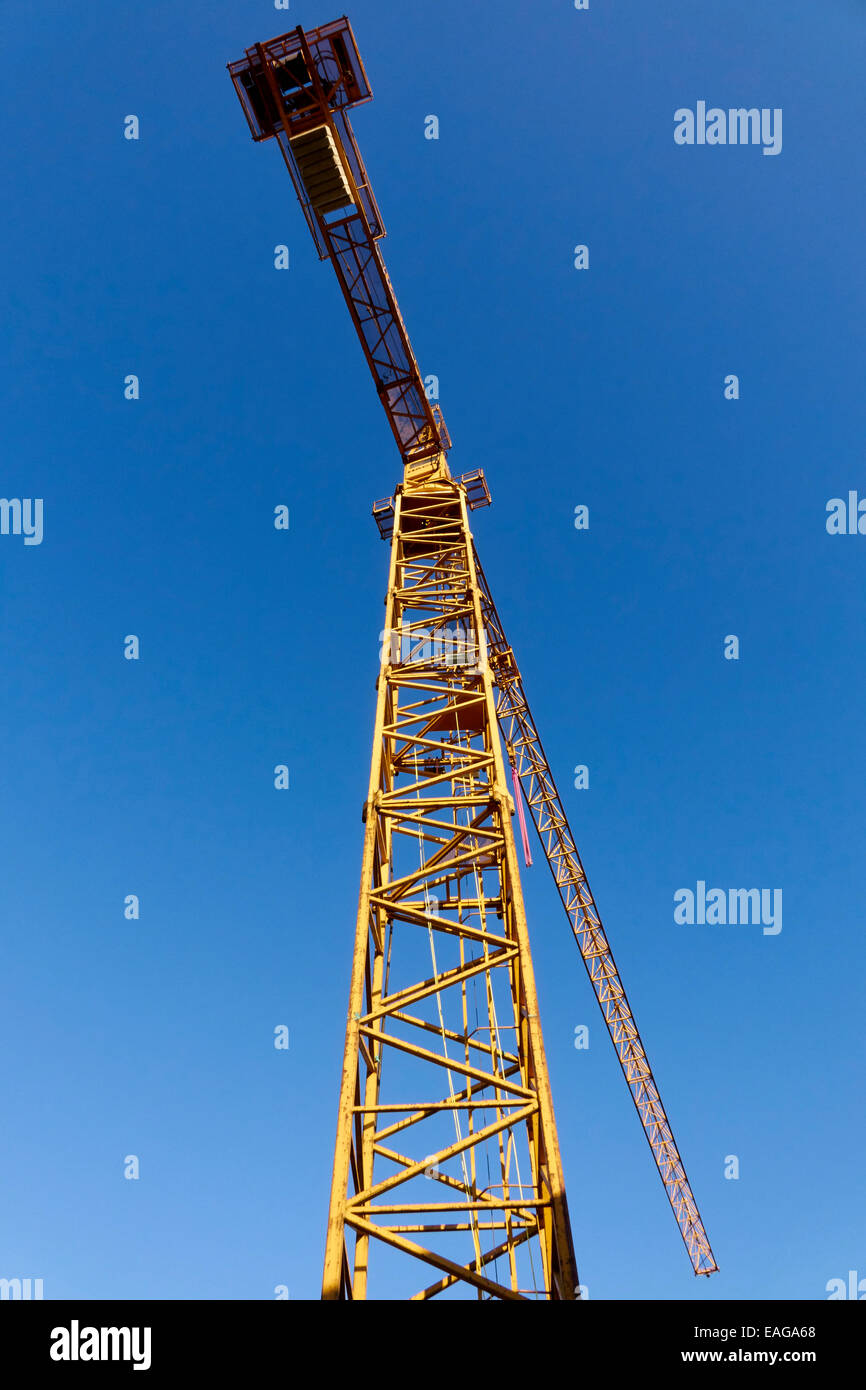 Crane lifting girder hi-res stock photography and images - Alamy