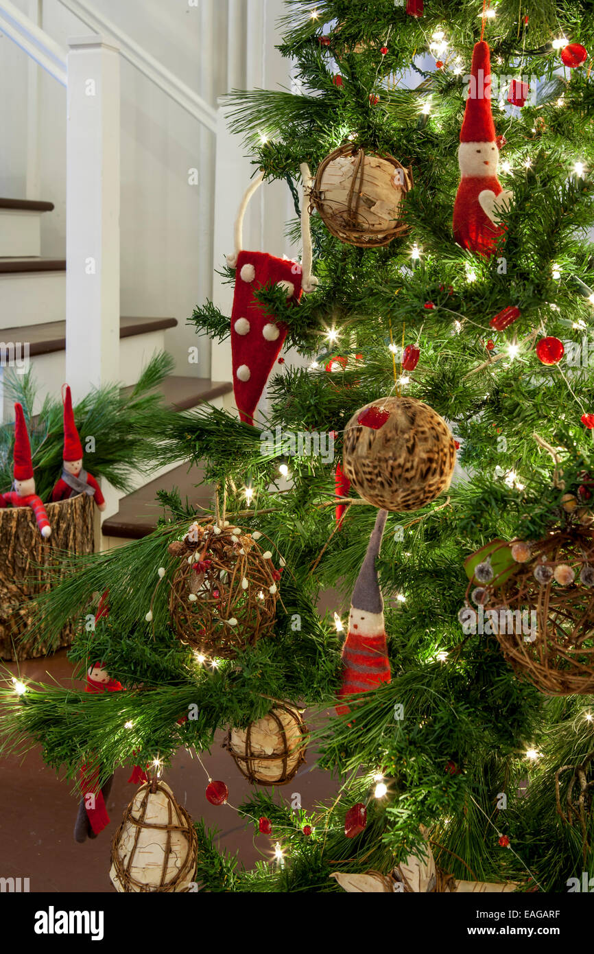 Detail of a Christmas tree, decorations and lights Stock Photo - Alamy