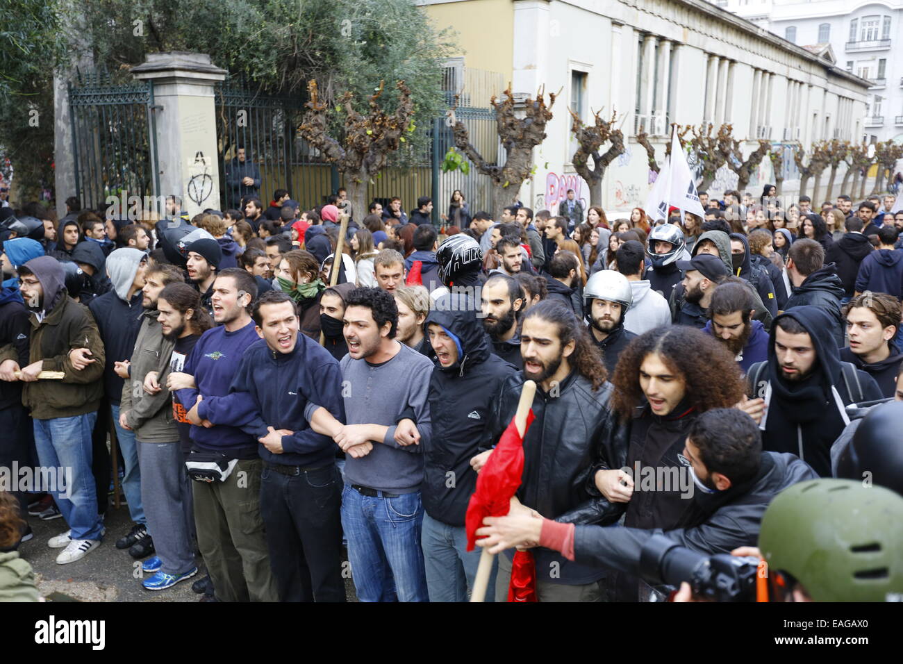 Students have built a human chain outside the Athens Polytechnic. Greek ...