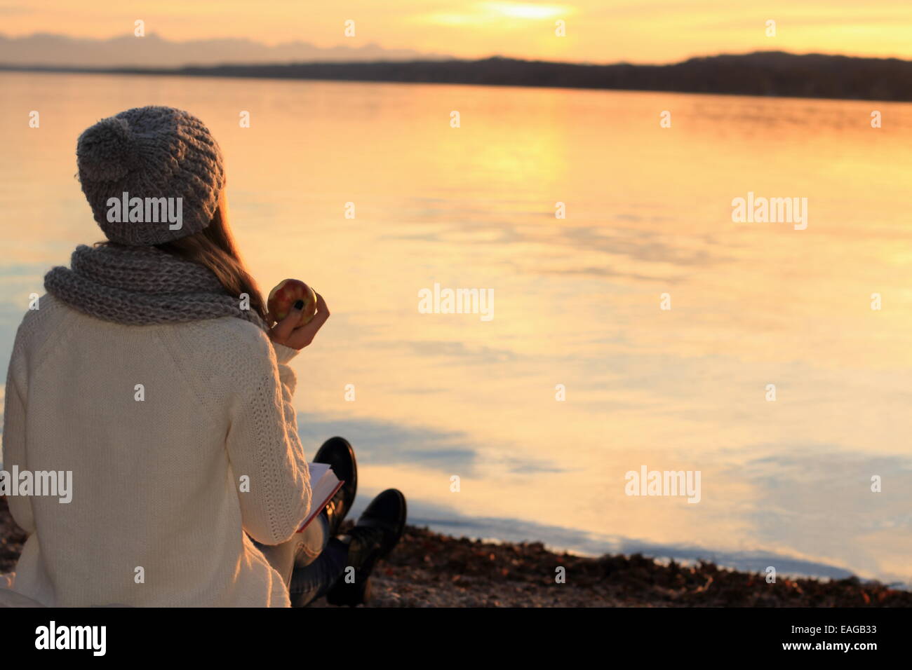 Perth park reading hi-res stock photography and images - Alamy