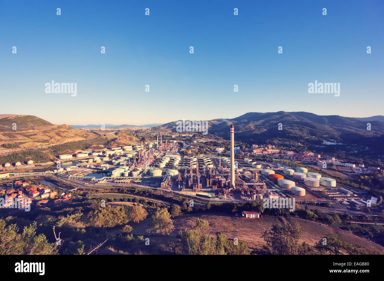 Industrial landscape in a refinery hi-res stock photography and images ...
