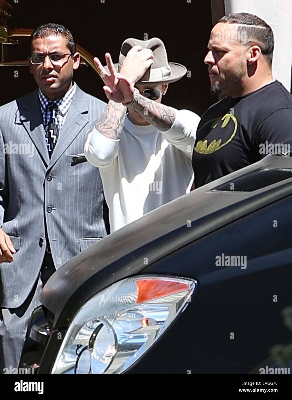 Justin Bieber Michael Jackson Pose