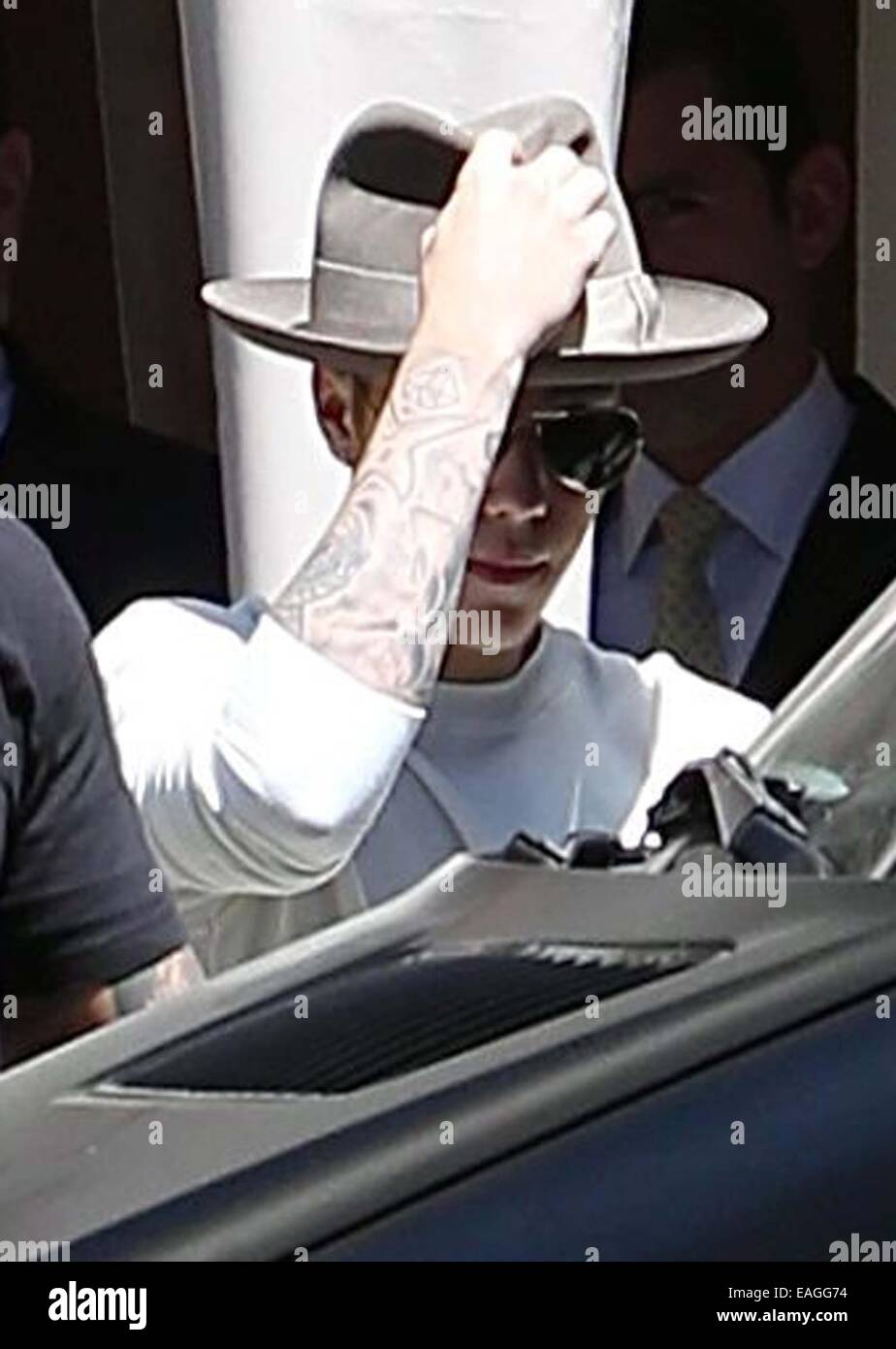 Justin Bieber Michael Jackson Pose