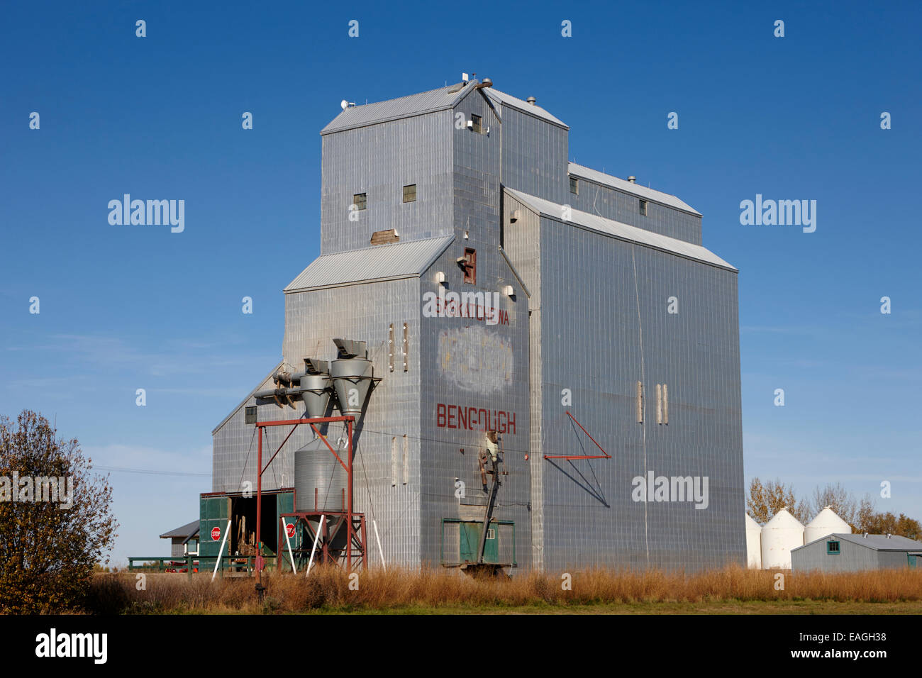 Saskatchewan Grain Elevator High Resolution Stock Photography and ...