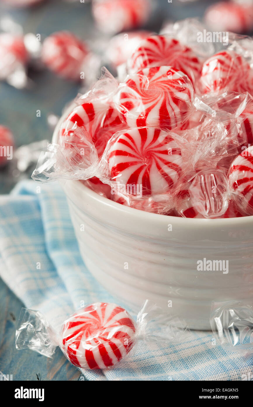 Red and white sugar candy hi-res stock photography and images - Alamy