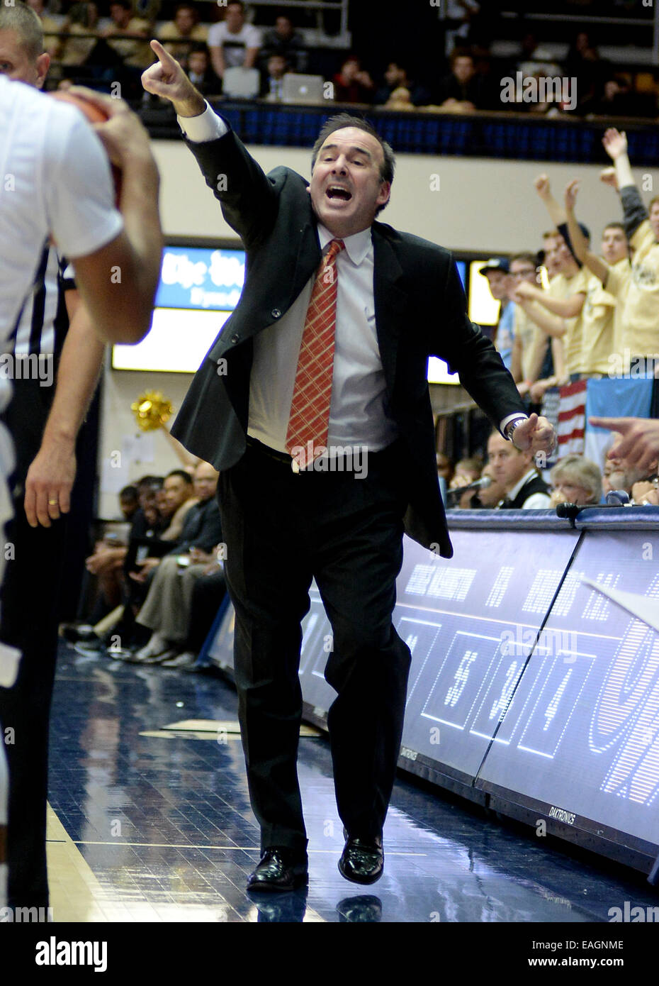 Washington, DC, USA. 14th Nov, 2014. 20141114 - GWU head coach Mike ...