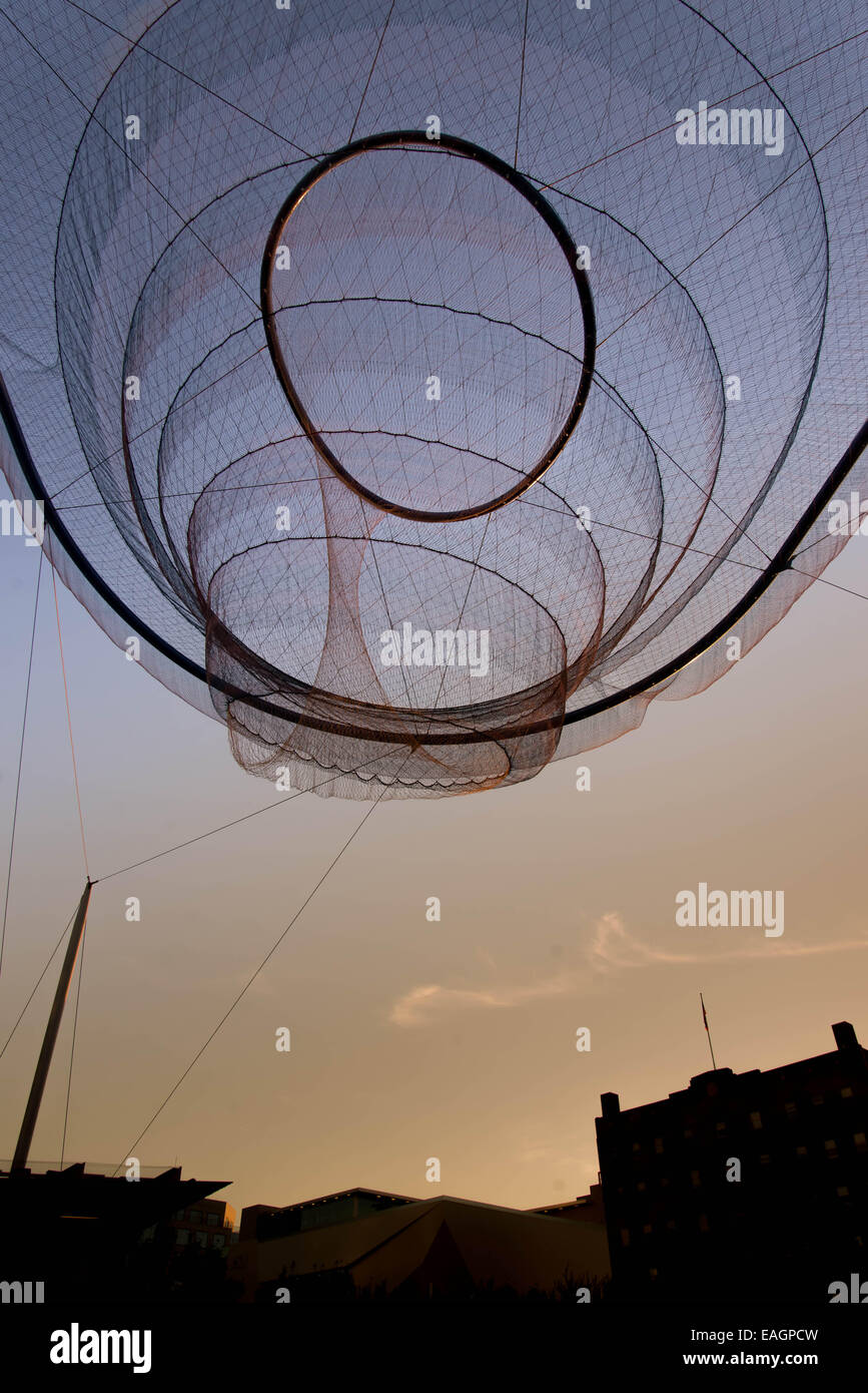 Net Sculpture High Resolution Stock Photography and Images - Alamy