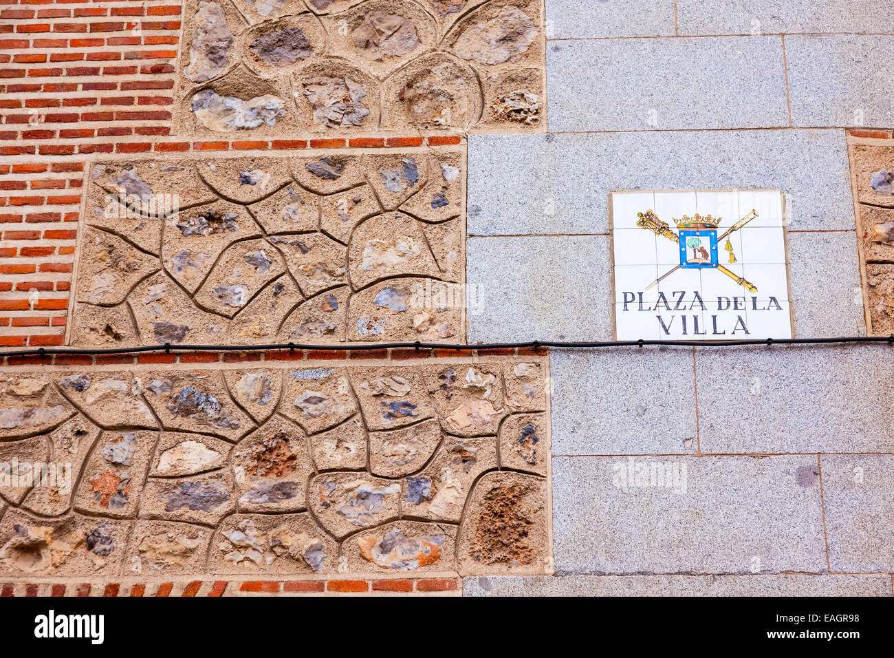 Old spanish brick wall hi-res stock photography and images - Alamy