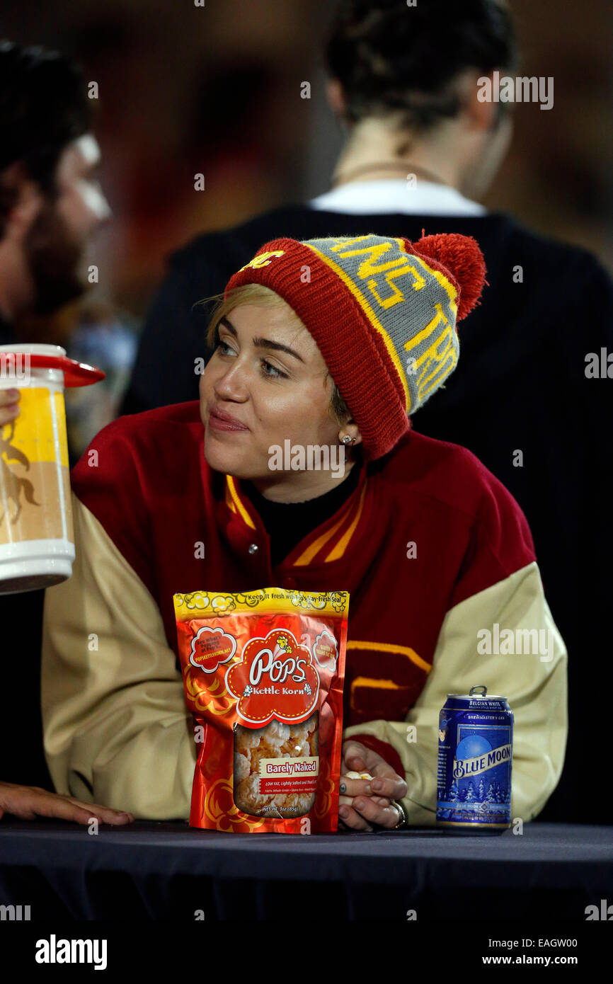 November 13, 2014 Singer Miley Cyrus in attendance during NCAA Football ...