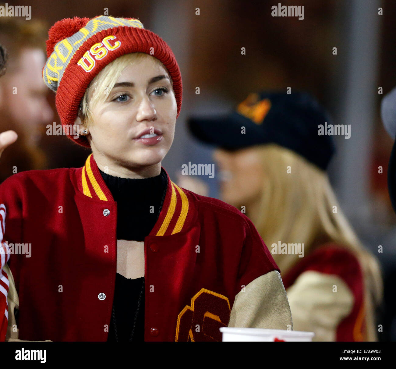 November 13, 2014 Singer Miley Cyrus in attendance during NCAA Football ...
