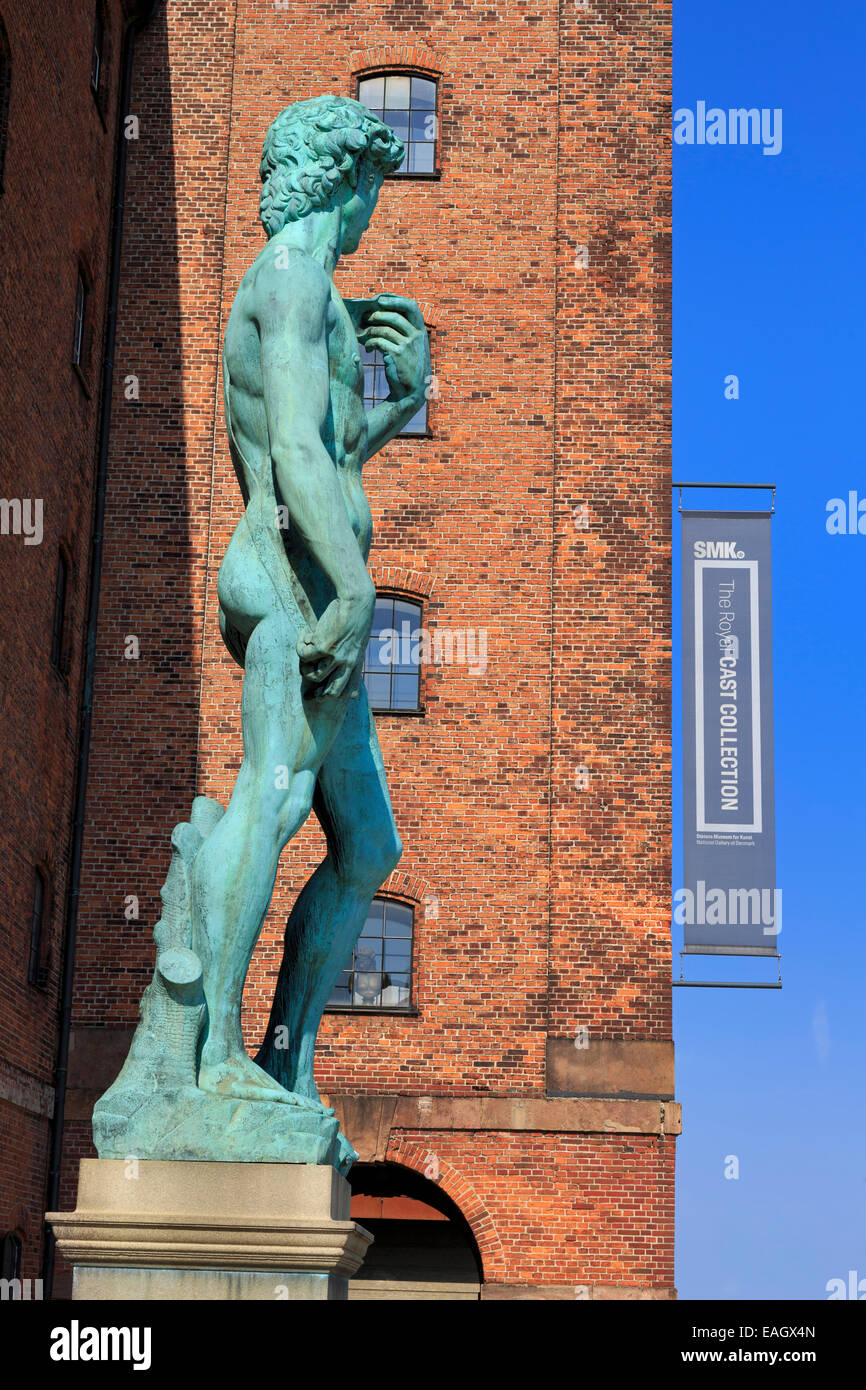 Royal cast museum hi-res stock photography and images - Alamy