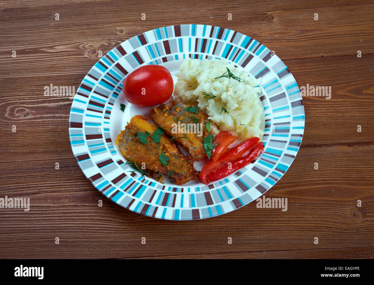 Stekt stromming - Stekt strömming, Fried herring with mashed potatoes ...