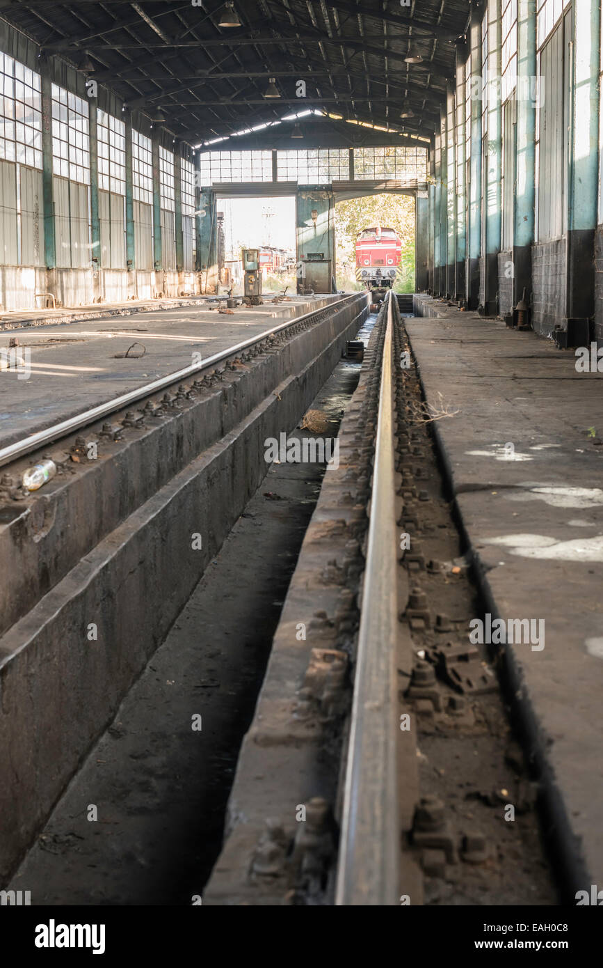 Train repair hi-res stock photography and images - Alamy