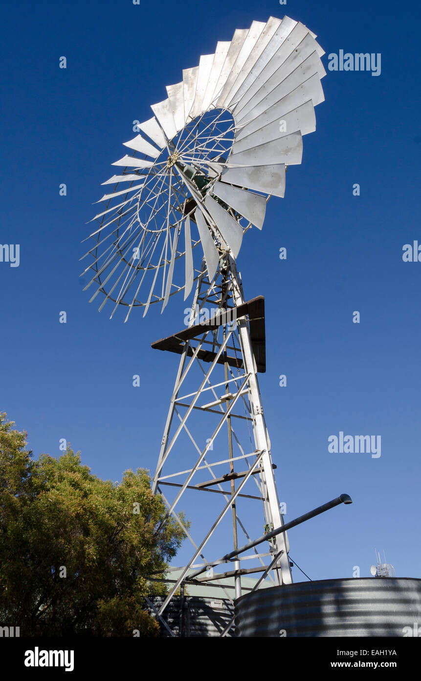 Windmill, Waltzing Matilda Centre, Elderslie Street, main street ...