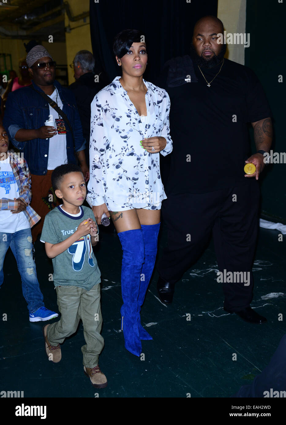 Mother's Day Experience Concert - Backstage Featuring: Romelo Montez ...