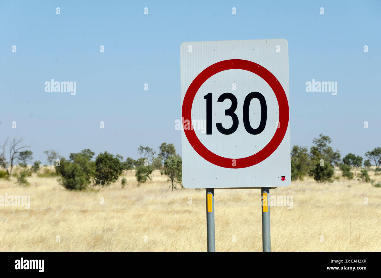 130 kilometre speed limit signs hi-res stock photography and images - Alamy