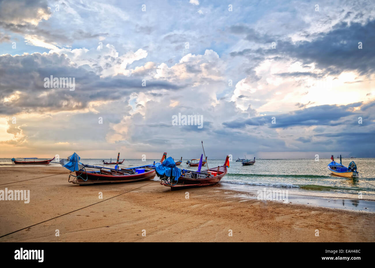 Tsunami in phuket thailand hi-res stock photography and images - Alamy