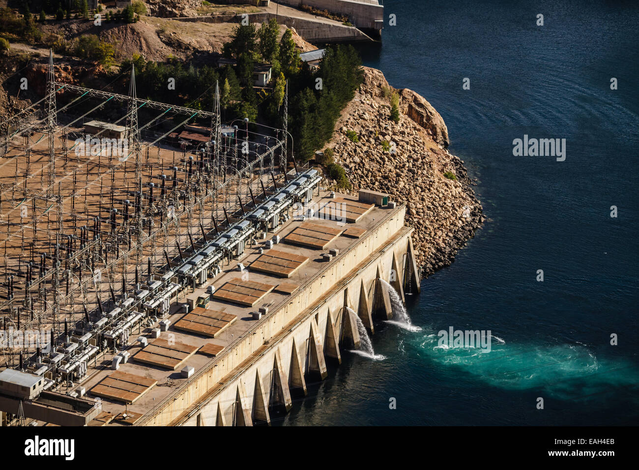 Keban dam lake hi-res stock photography and images - Alamy