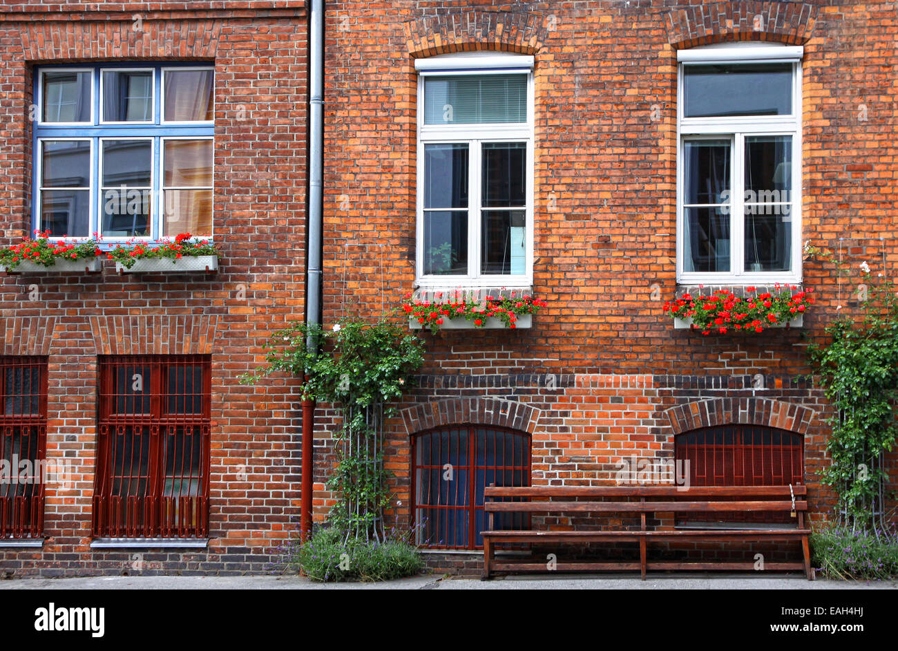 Typical residential house hi-res stock photography and images - Alamy