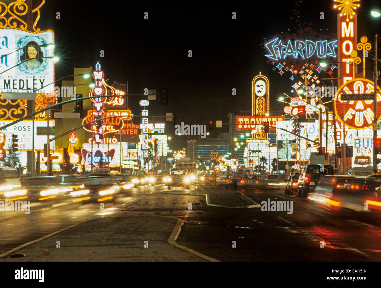 Las vegas strip night 1970s hi-res stock photography and images - Alamy