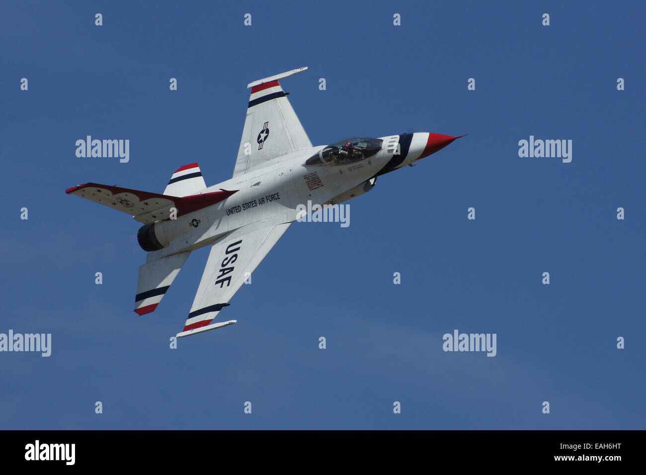 Thunderbirds- the US Air Force Flight Demonstration Squadron ...